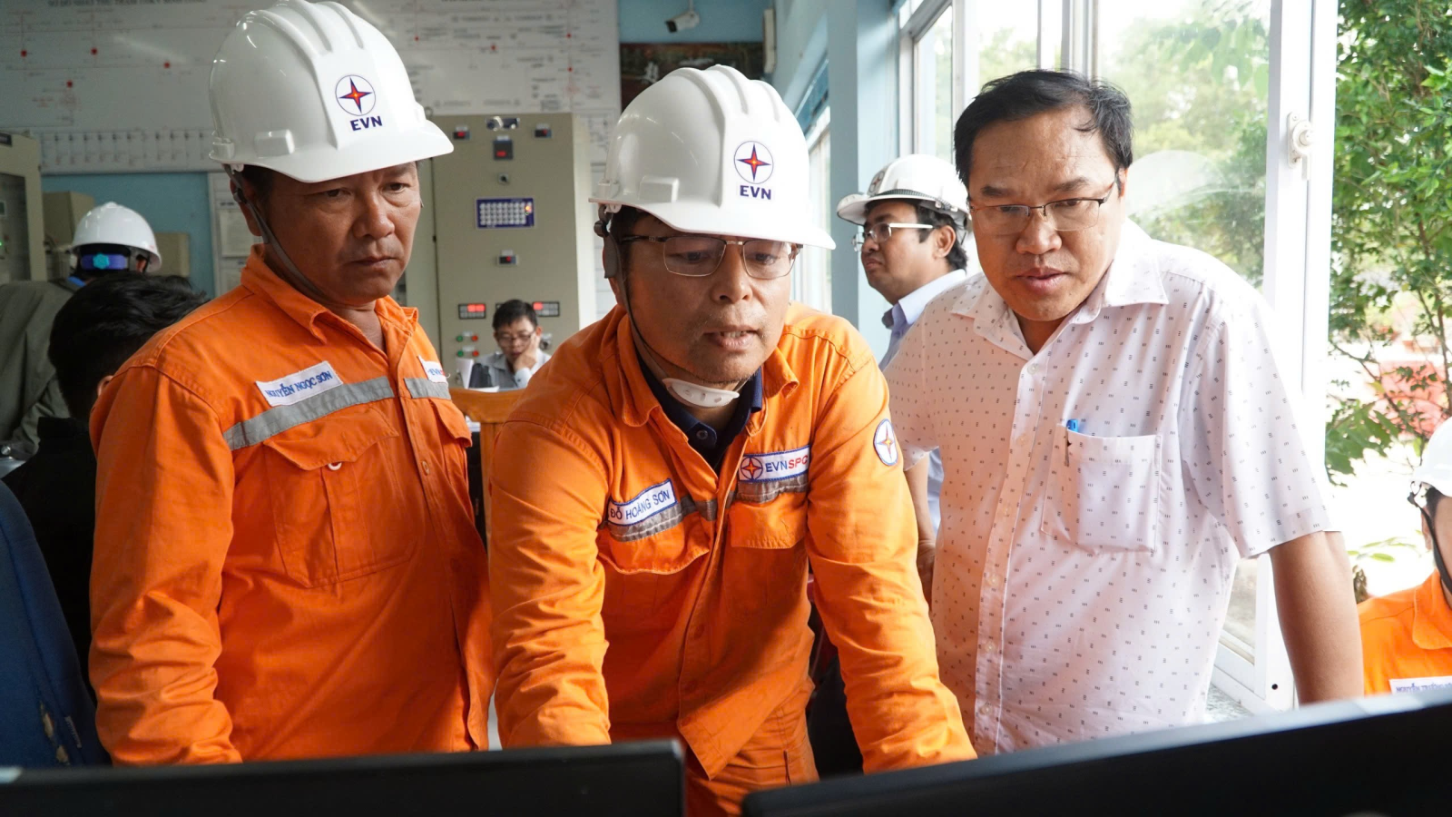 Trung tâm CSKH Điện lực miền Nam